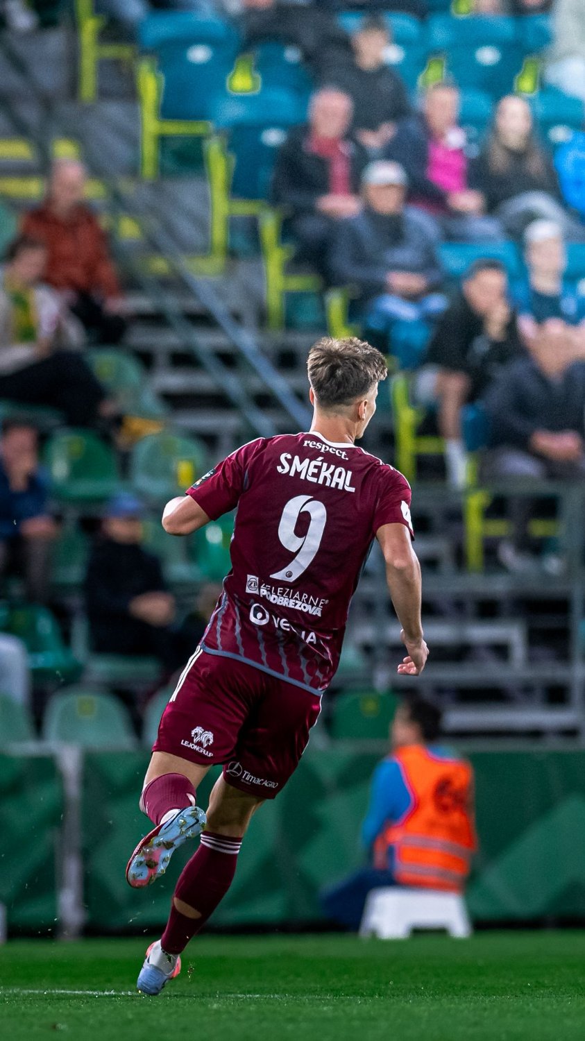 DANIEL SMÉKAL PRESTUPUJE DO PARDUBÍC | FK Železiarne Podbrezová